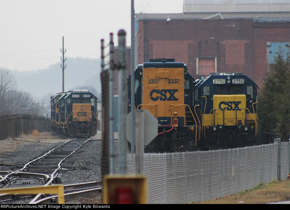 CSX SD40-2 #8000, CSX Road Slug #2337, CSX GP38-2 #2750
